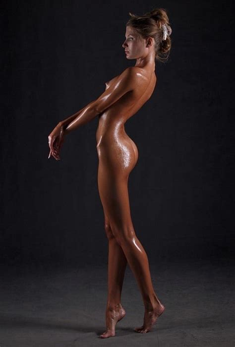 Oiled Up Sexy Sluts In Oil Jessdarky