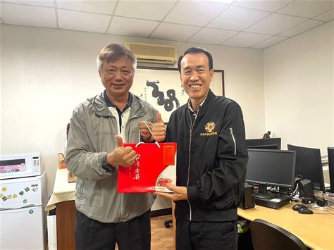 高雄榮服處拜會退伍軍人社團 促進交流提升效能 生活 高雄榮服處拜會退伍軍人社團 促進交流提升效能 青年日報