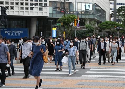 全球最低，韩国生育率跌破纪录，背后的原因是什么？ 36氪