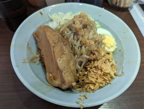 『少な目汁なし950円』ラーメン富士丸 西早稲田店のレビュー ラーメンデータベース