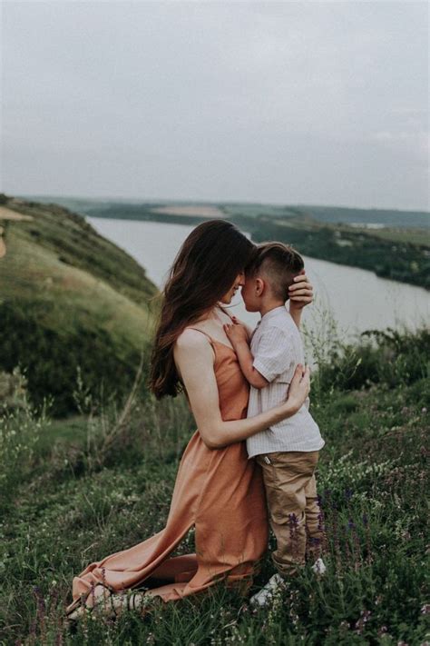 Мама и сын любовь мамы сильнее всего Семейные фотосессии Зимняя семейная фотография Фотосъемка