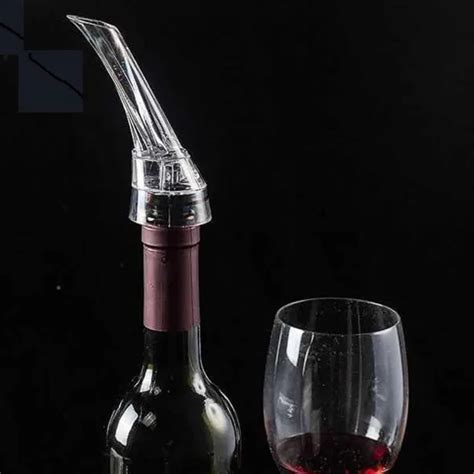 Red Wine Whiskey Aerator Magic Decanter Essential Quick Glass Bottle
