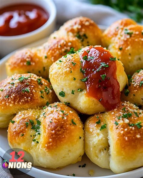 Pillsbury Cheesy Garlic Knots