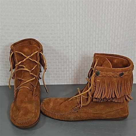 Minnetonka Shoes Minnetonka Double Fringe Leather Size 8 Moccasins