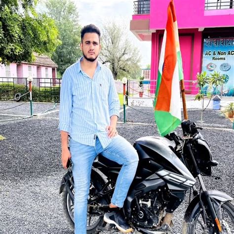 Yash Choudhary Yashkhyalia0002 • Threads Say More