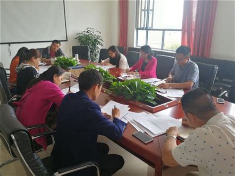 后勤服务集团党总支召开党风廉政建设工作会议签订廉政承诺书