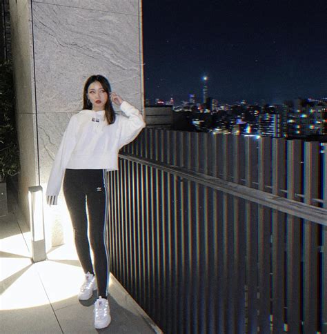 纖細白皙正妹！偶而小露性感 若隱若現最讓人受不了惹 Cupsdaily