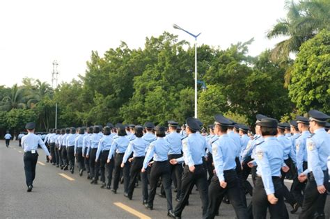 廉江分教处欢送第十六批学警赴深圳公安局实习 新闻动态 广东司法警官职业学院中职部（廉江校区）
