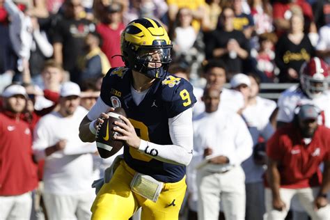J J McCarthy Praises Michigan S Defense After Winning Rose Bowl The Spun