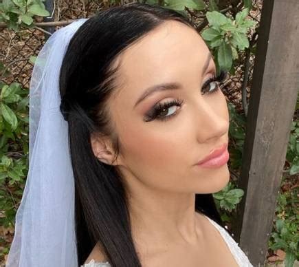 Marie Luv Biography Age Height Family Wiki More