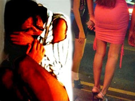 Revealed India Is Home To Around Lakh Female Sex Workers Andhra Tops Oneindia News