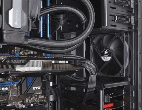 Carbide Series™ 100R Silent Edition Mid-Tower Case
