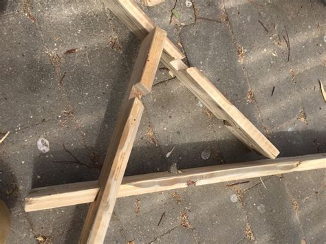 Clothes Drying Rack Out Of Pallets And Paracord 4 Steps With