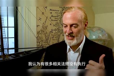 人类下潜到万米深的海底，竟然在海底发现了塑料垃圾海底下潜塑料