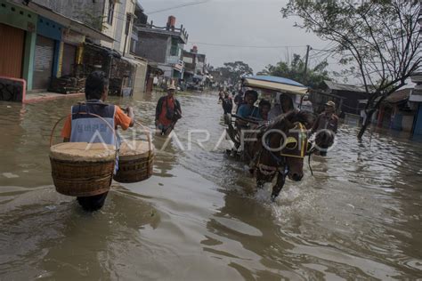 BANJIR KAWASAN BANDUNG SELATAN ANTARA Foto