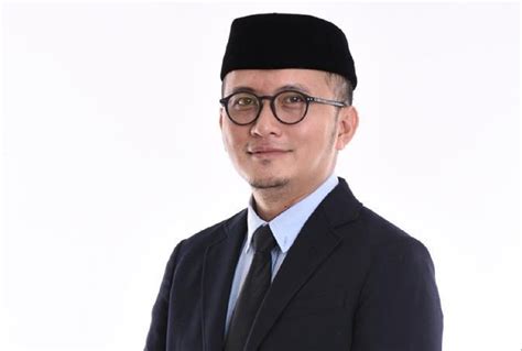 Penjelasan Komisaris AP II Soal Nasib Petugas Bandara Yang Kawal Habib