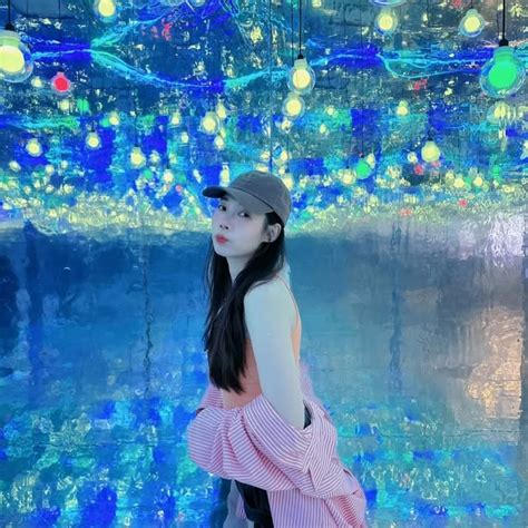 Li Bubu Libubu • Threads Say More