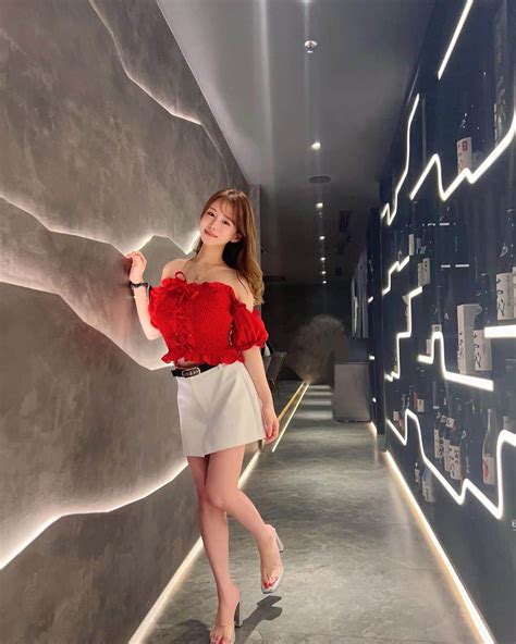 嬉野ゆみさんのインスタグラム写真 嬉野ゆみinstagram「 In Malaysiaマレーシアで人気のお寿司屋さんへ🍣