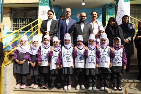 طرح ملی پیشگیری از پوسیدگی دندان دانش‌آموزان کشور آغاز شد