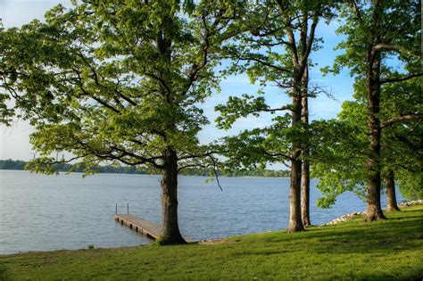 The Illinois Lakes And Rivers Map Explore The Prairie State