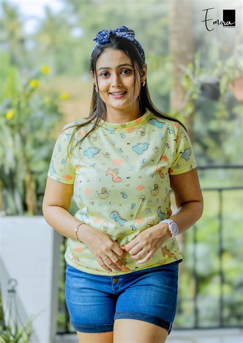 Emora Clothing 𝐓𝐫𝐞𝐧𝐝𝐲 𝐂𝐚𝐬𝐮𝐚𝐥 𝐖𝐞𝐚𝐫 𝐭𝐨 𝐒𝐭𝐚𝐧𝐝 𝐎𝐮𝐭 𝐄𝐯𝐞𝐫𝐲 𝐃𝐚𝐲