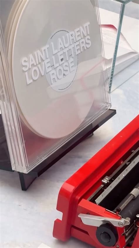 Bazaar Korea 바자 코리아 광고 매혹적인 그라프graff의 다이아몬드 주얼리 기프트는 이번 밸런타인데이를 기억에 남겨줄 것입니다 눈부신 광채로 사랑하는