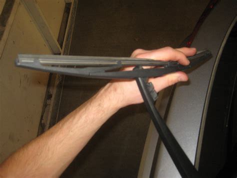 Subaru Outback Rear Window Wiper Blade Replacement Guide 004