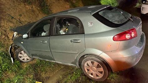 Accidente En La Hu 3105 Deja Cuatro Personas Heridas Una De Ellas