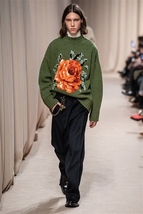 Ami News, Collections, Fashion Shows, Fashion Week Reviews, and More ...