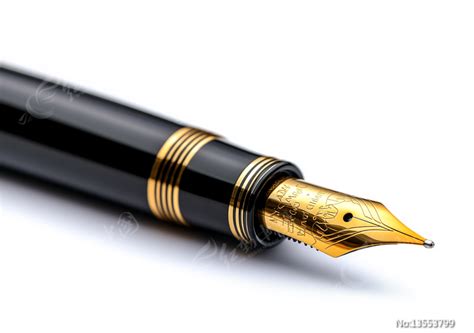 金色笔尖的黑色钢笔细节展现其高贵气质ai图片下载 红动中国