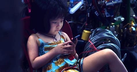 當孩子問起害羞的問題大人有個好用的魔法語彙 Readmoo閱讀最前線