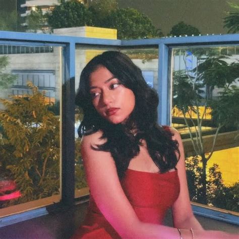 𝐭𝐀𝐫𝐁𝐔𝐔𝐙𝐀🍉 Abia Azam • Threads Say More