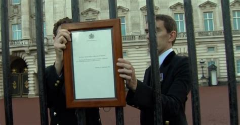 Így Tudatták Londonnal Hogy Meghalt Ii Erzsébet Királynő Videó Blikk