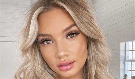 Alexa Collins Models Biography