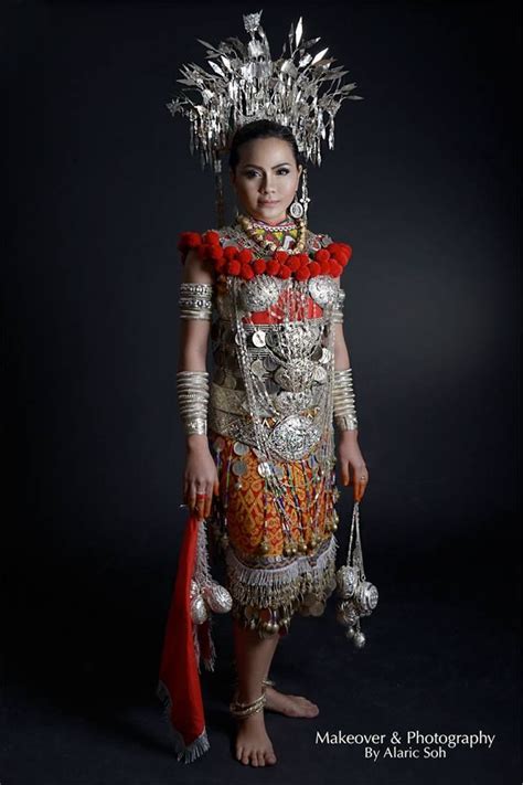 Pakaian Tradisional Kaum Iban Sarawak Malaysia Traditional Outfits Vrogue