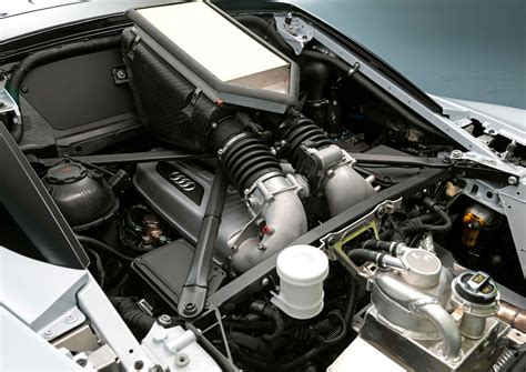 Audi R8 Engine
