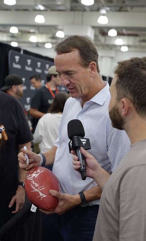 Taylor Ringold On Linkedin What An Incredible Weekend At Fanatics Fest So Many Viral Videos And…