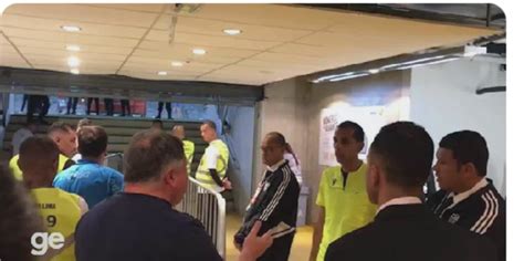 Abel Ferreira Pode Ser Punido Pelo Stjd Por Tomar Celular De Repórter