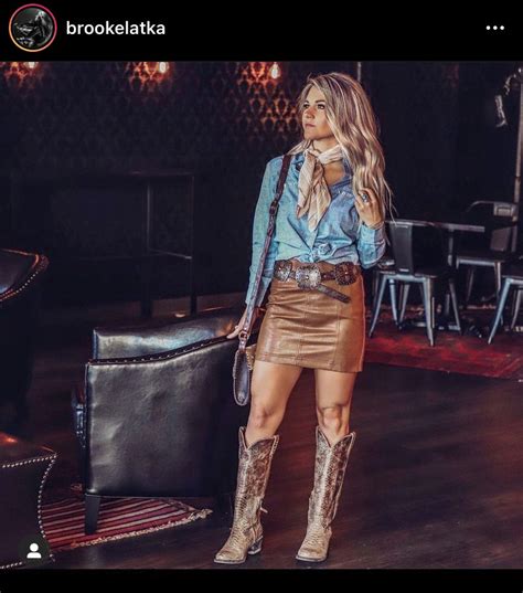 Pin By Hayley Haka On Style Fallwinter Nfr Fashion Nfr Outfits