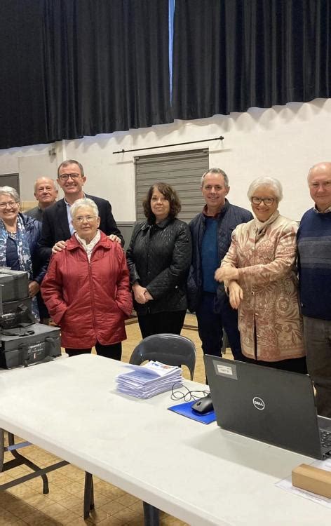 Distribution Des Colis De Noël Aux Ainés Tarnos Cityjeunes