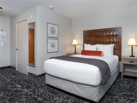 The Mediterranean Inn Seattle Best Hotels In Seattle Washington