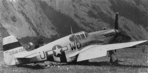 Asisbiz 42 106438 P 51b Mustang 4fg335fs Wdu Lt Curtis Simpson Interned