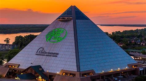 Memphis Pyramid Reopens As Bass Pro Shops Mega Store An Official