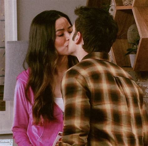 Icarly Carly And Freddie Kiss Icarly Carly And Freddie Kiss