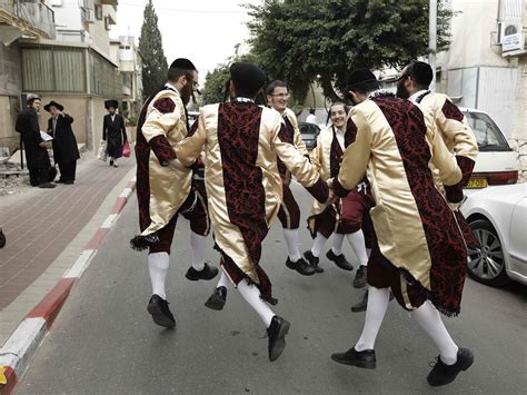 Orthodox Jewish Traditional Dress