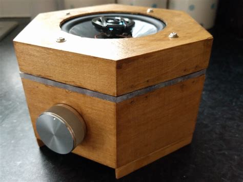 A Diy Hexagonal Bluetooth Speaker With Sound Reactive Leds Arduino Blog