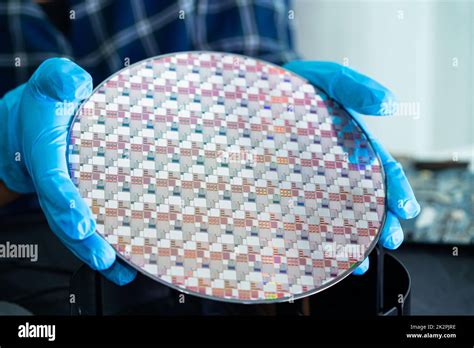 Silicon Wafer For Manufacturing Semiconductor Of Integrated Circuit