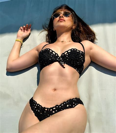 Rai Laxmi Navel Rnavelnsfw