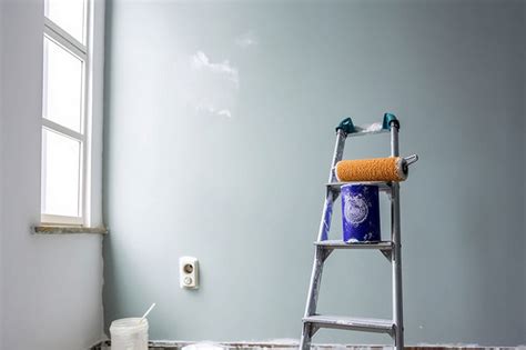 What Is The Difference Between Water Based Polyurethane And Solvent