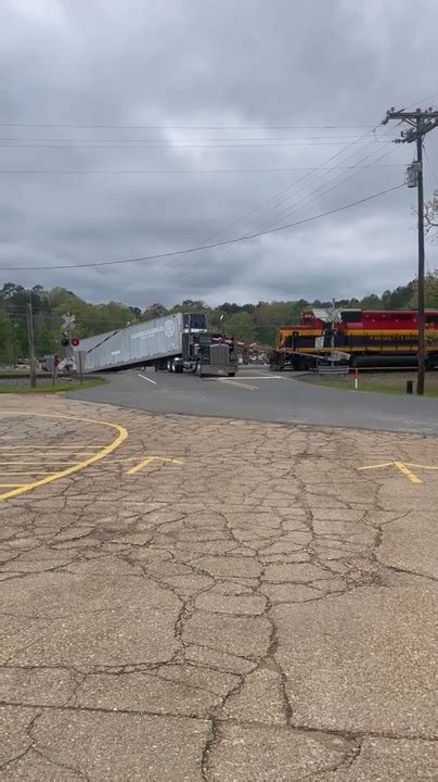 Trains Collides Into Truck Jukin Licensing